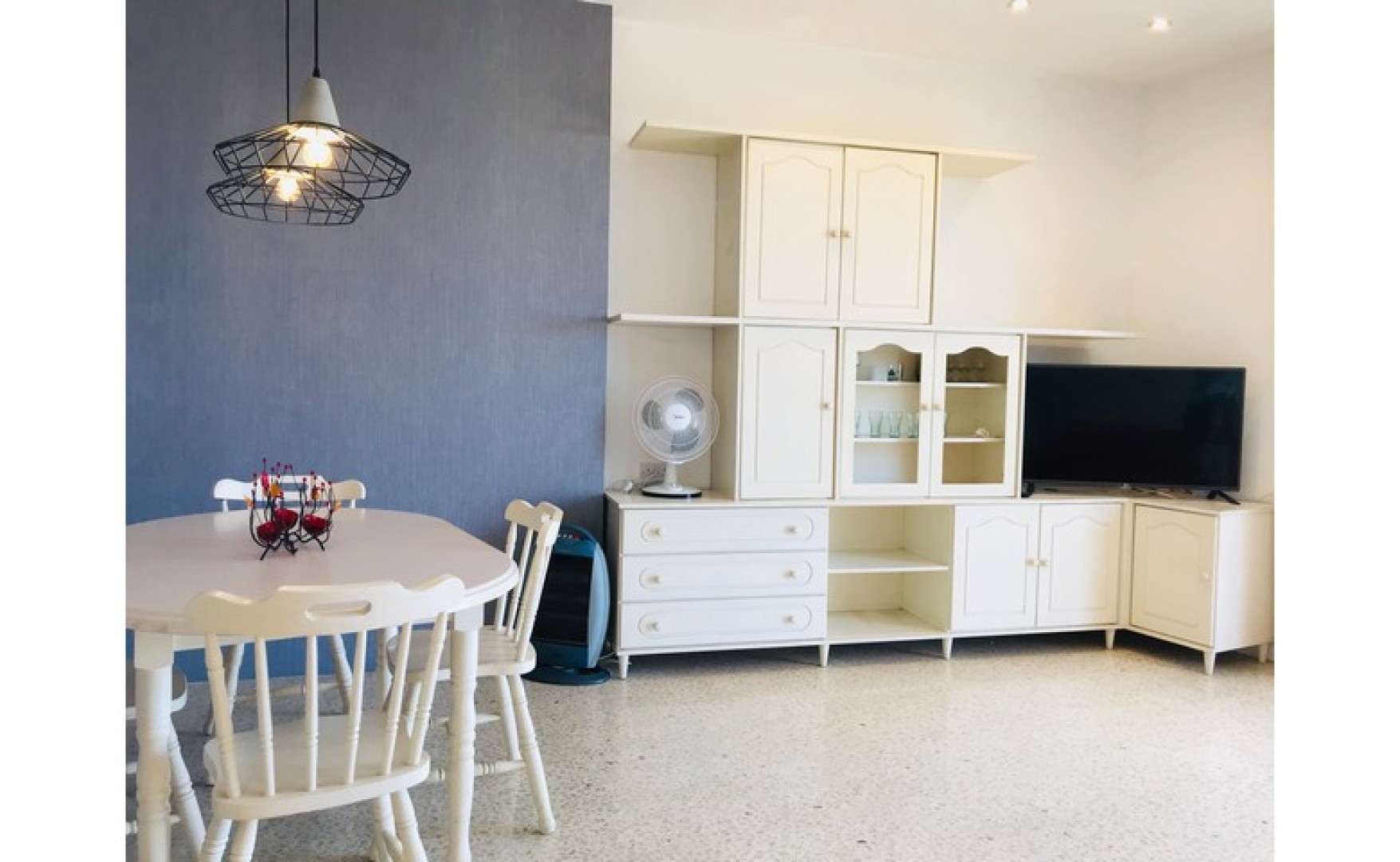 Apartment for rent in Malta: Bugibba seafront flat with 2 bedrooms ...