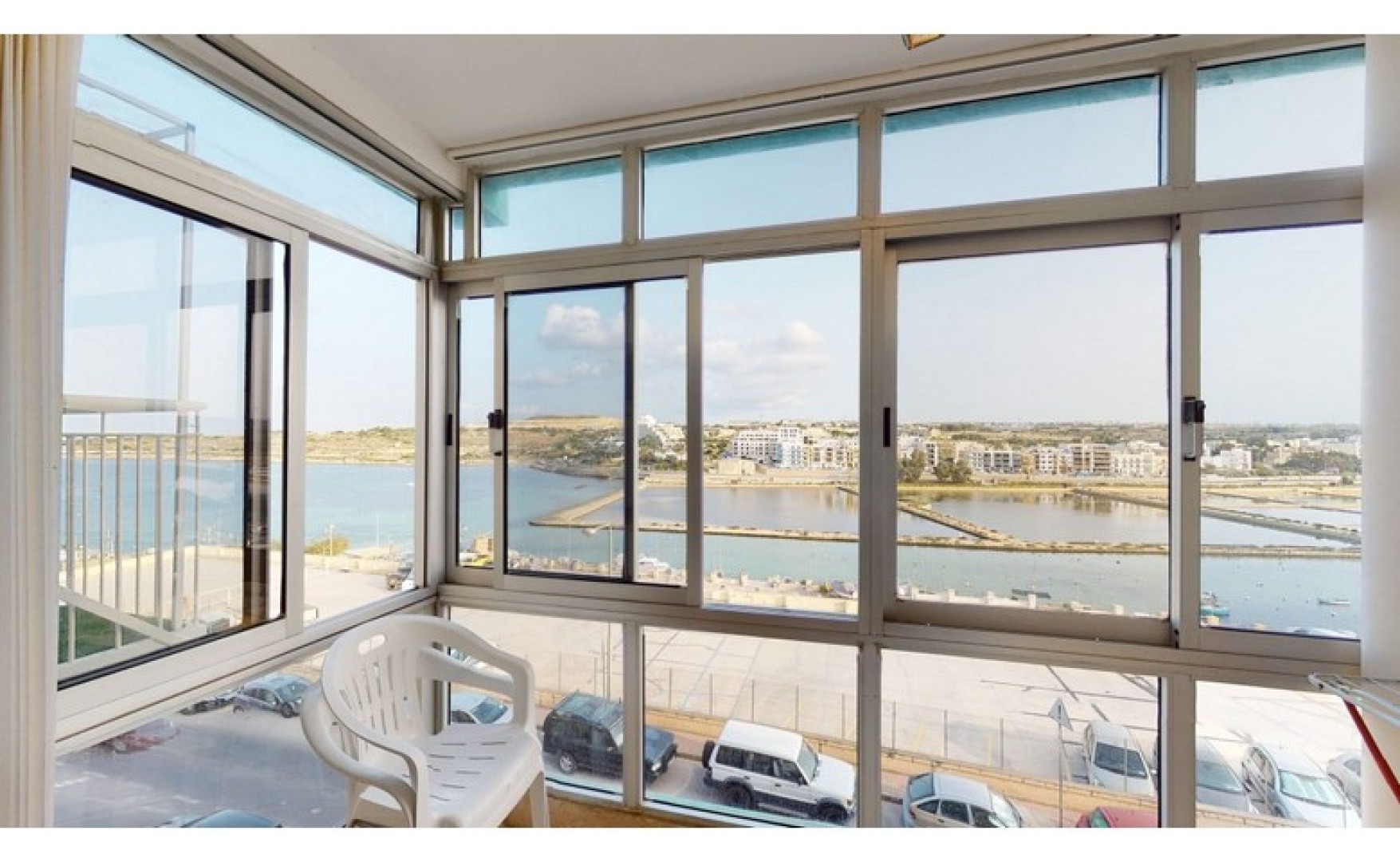 Apartment to let in Malta: Seafront Qawra modern furnished flat with 2 ...