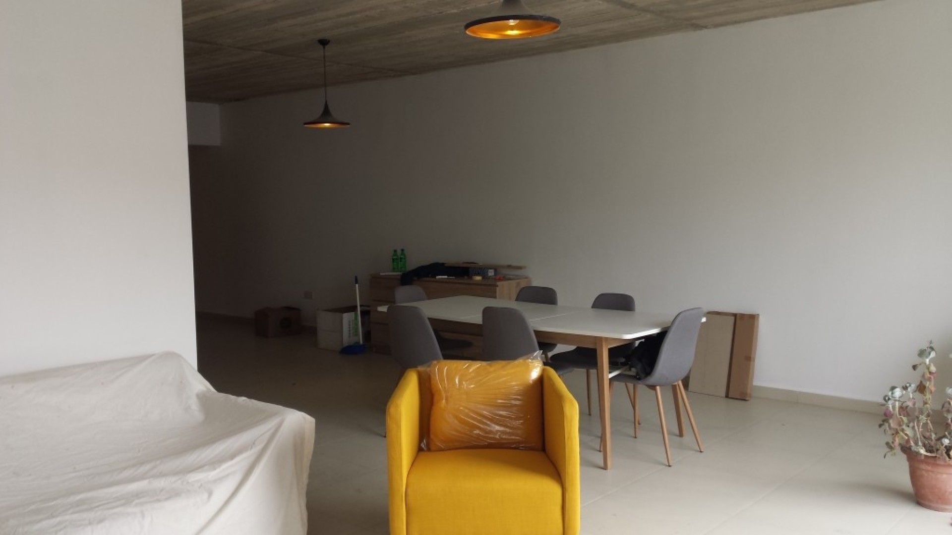 Apartment to let in Malta: St Julian's flat with 3 bedrooms loft style ...