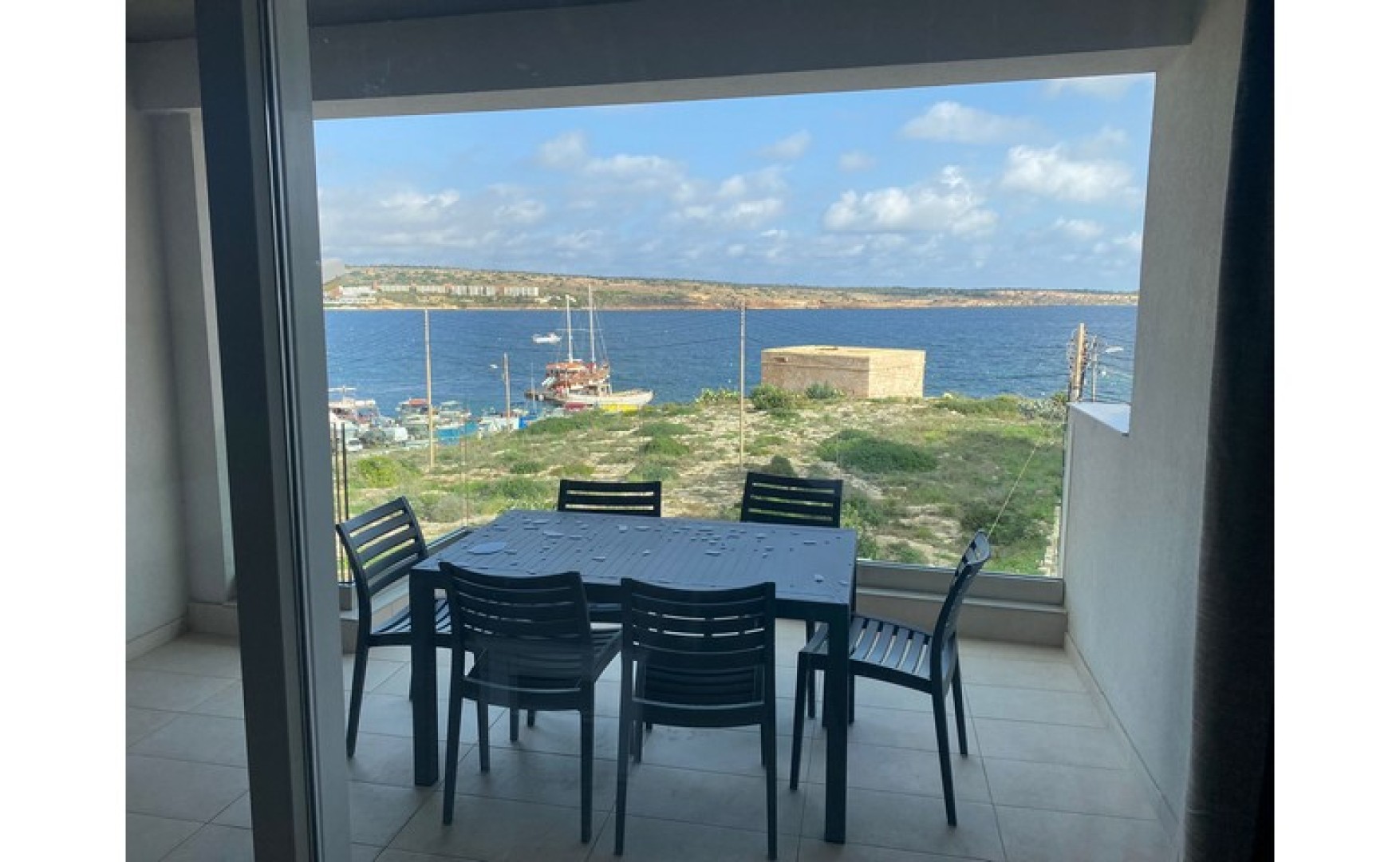 Apartment to let Malta: Mellieha apartment with 3 bedrooms for rent ...