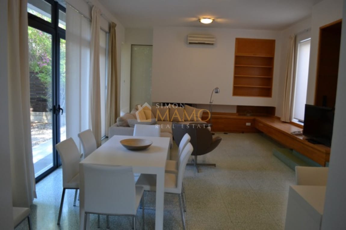 Villa with a Garden | Simon Mamo Real Estate in Malta, Gozo