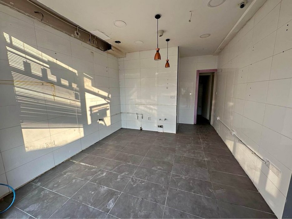 Swatar Opportunity: Takeaway Snack Bar with Cooking Permits | Simon ...